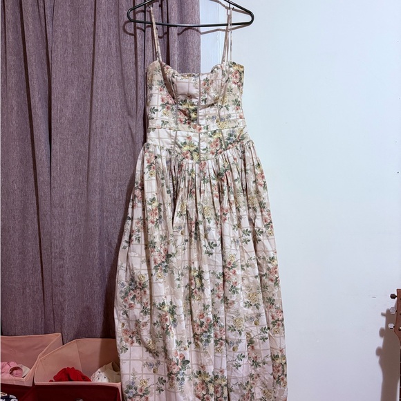 House of CB | Dresses | House Of Cb Floral Print Ysabella Dress | Poshmark